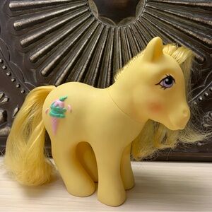 My Little Pony | Toys | Vintge My Little Pony Swirly Whirly Yellow Ice ...